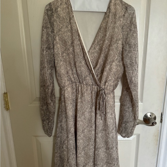 Gilli | Dresses | Gilli Cream And Tan Midi Wrap Dress With Bishop ...